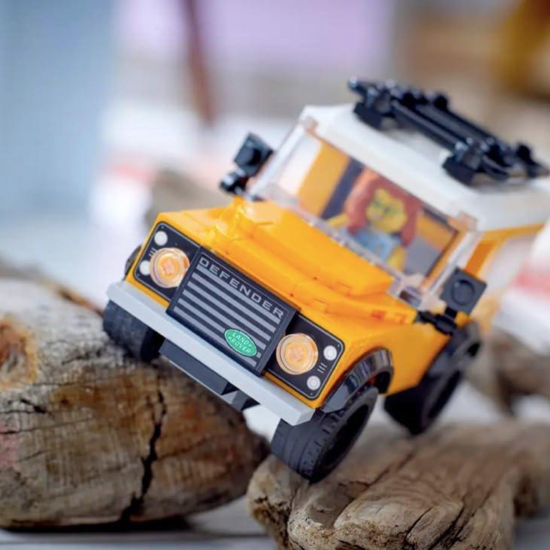 LEGO® 40650: Land Rover Classic Defender | Empire Bricks - Shippin ...